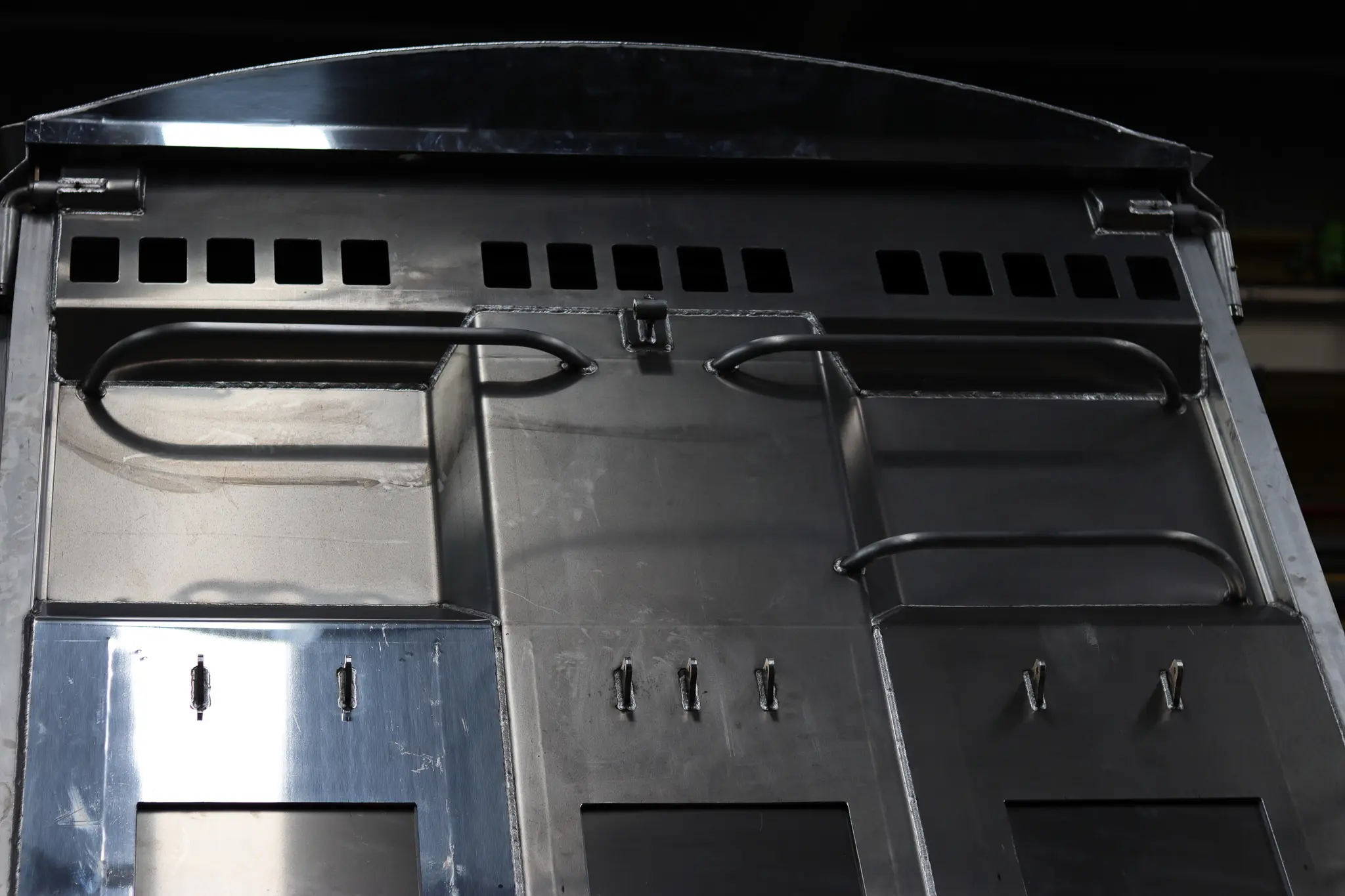 Robuk – BESPOKE TRAILERS INNOVATION. STRENGTH. SAFETY.